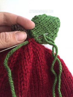 Apple Hat Knitting Pattern - Little Red Window
