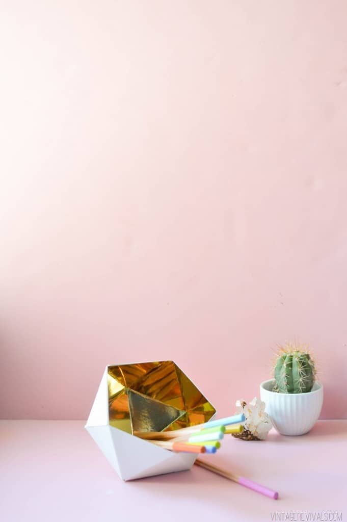 20 Awesome Metallic Crafts - Little Red Window