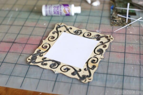 DIY Folding Picture Frame - Little Red Window
