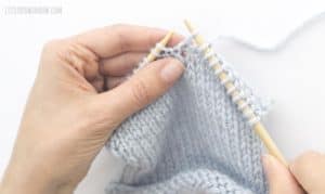 Learn to Knit - Skp (Slip 1, Knit1, Pass Slipped Stitch Over) - Little Red Window