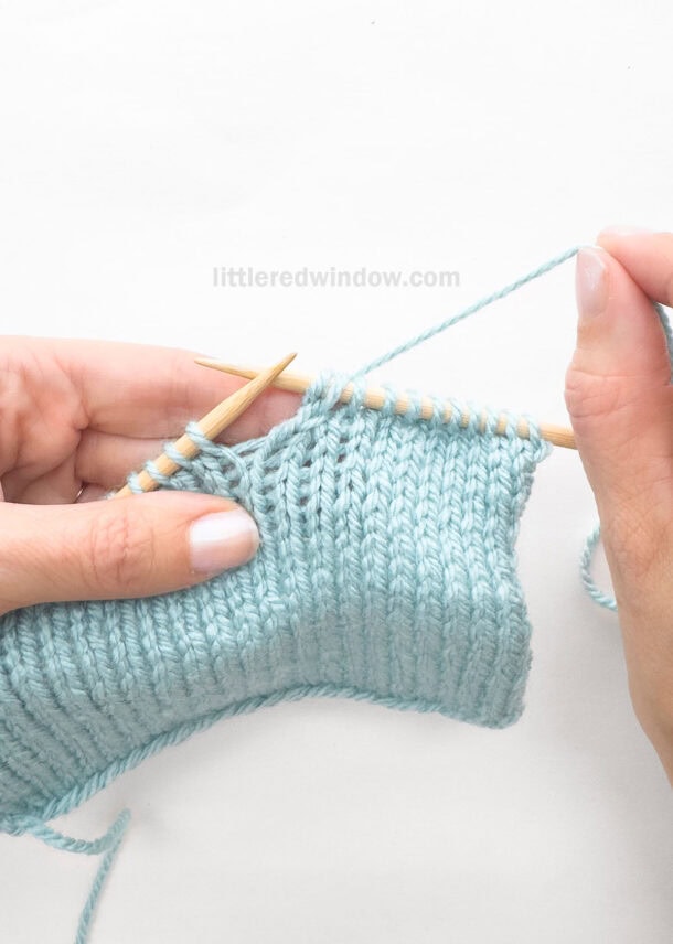 Learn to Knit - Left Twist (LT) and Right Twist (RT) - Little Red Window