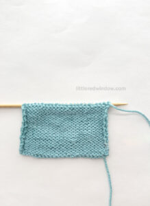 Learn to Knit: Right Side vs. Wrong Side - Which is Which? - Little Red ...