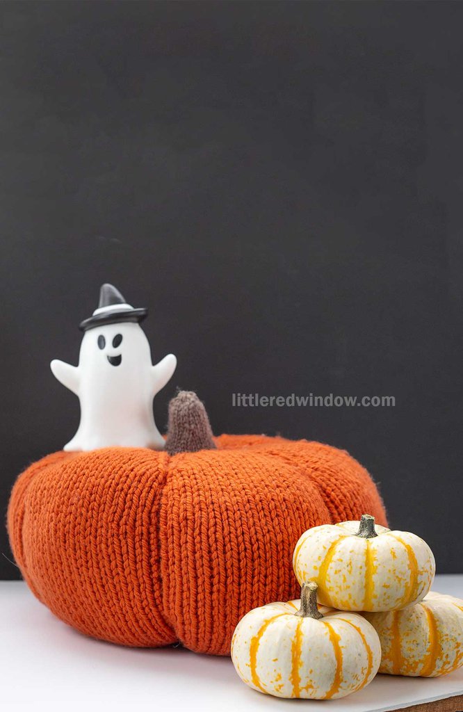 Big Squishy Pumpkin Knitting Pattern - Little Red Window