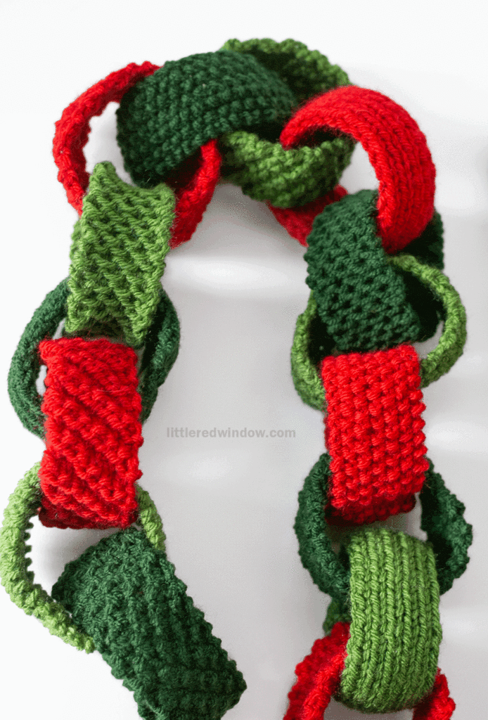 Christmas Paper Chain Knitting Pattern - Little Red Window